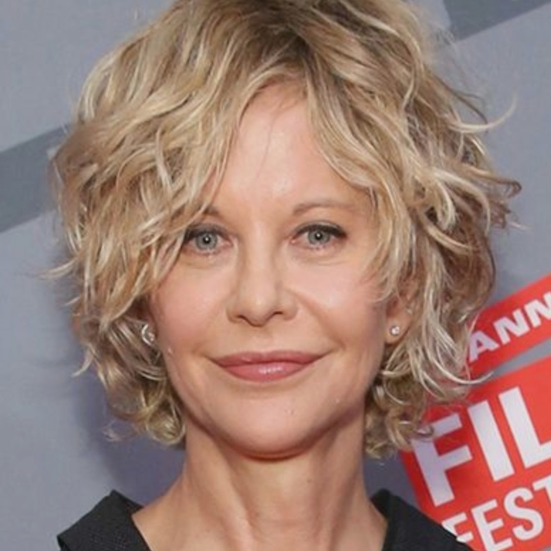 MEG RYAN SURFACES AFTER 6-MONTH HIATUS, LEAVING FANS STUNNED BY ...
